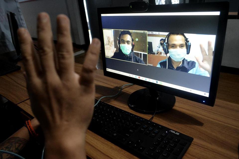 Cara Agar Background Zoom Tidak Menyatu Dengan Wajah - Pelita Digital